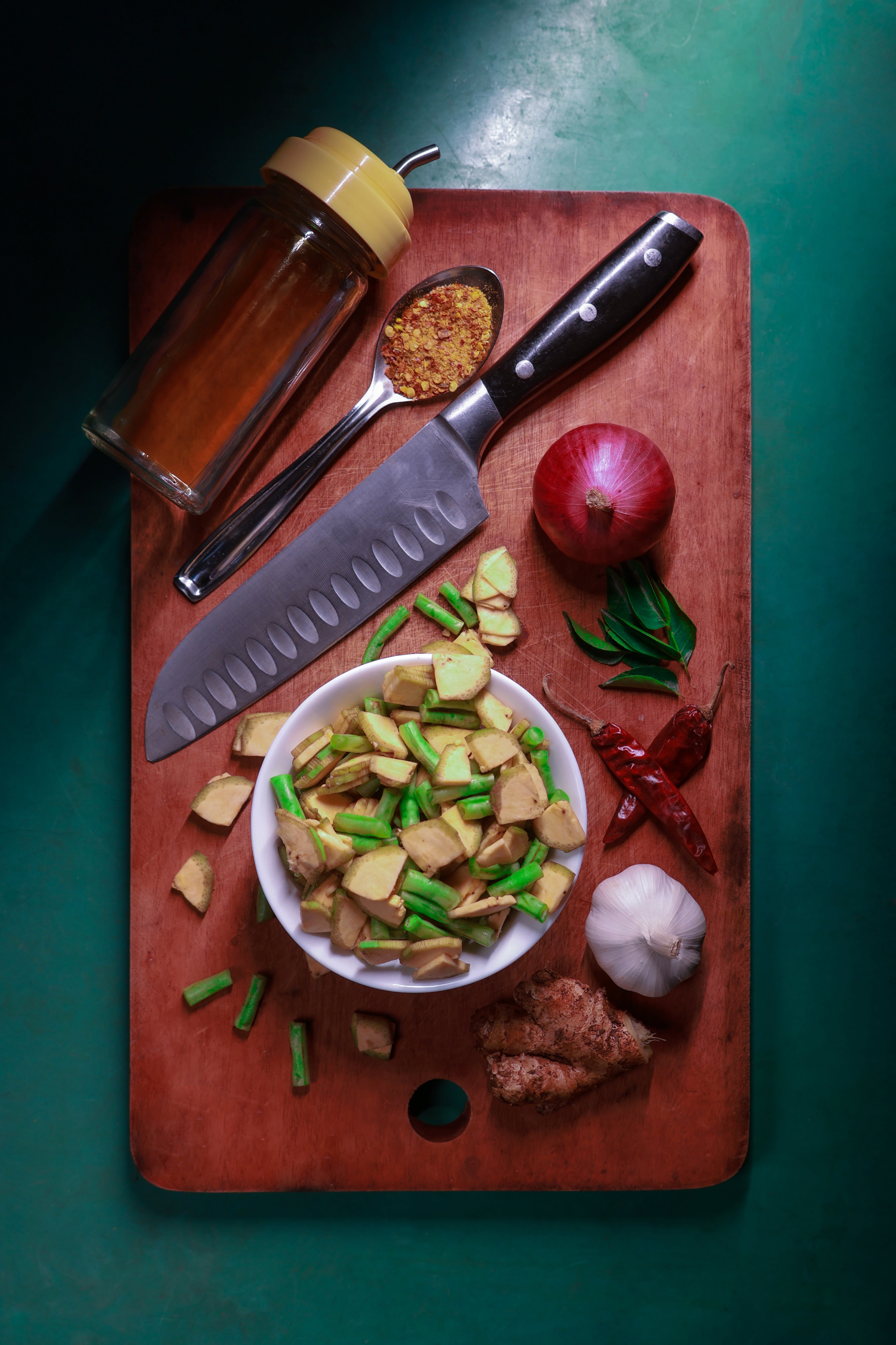 Fresh Kayum Payarum Mezhukkuperatty with all ingredients -Ready To Coo – qcookit.com